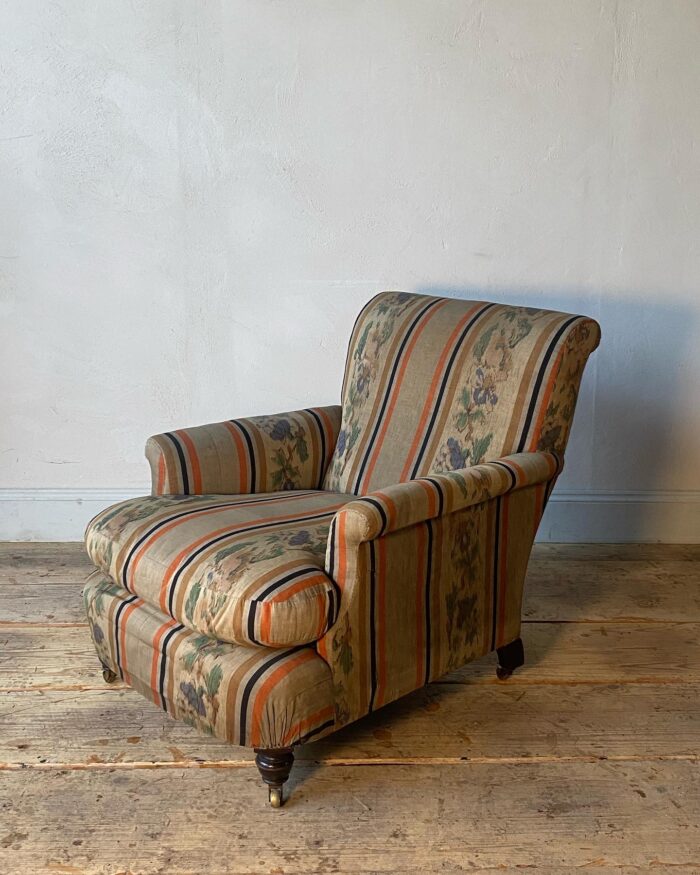 Antique easy arm chair (Sold) – YEW TREE BARN
