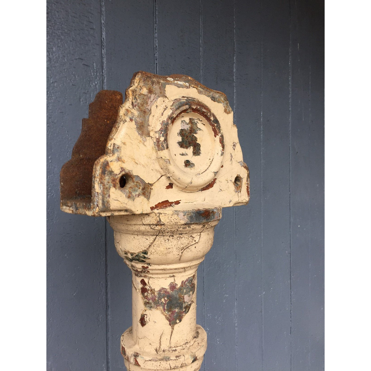 A Cast Iron Support Stanchion Column – YEW TREE BARN