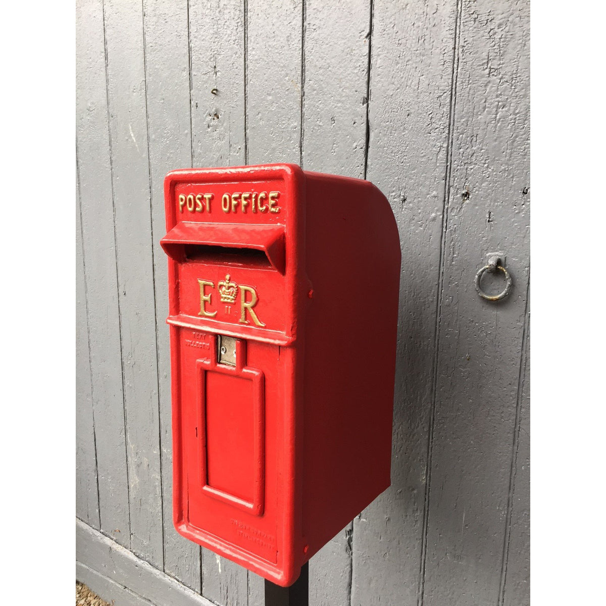Red ER II Royal Mail Post Box – YEW TREE BARN