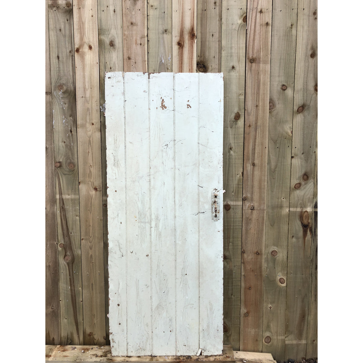 Pine Plank Ledged Door (Hinges) – YEW TREE BARN