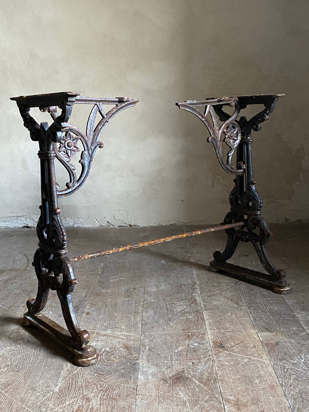 Antique Victorian Cast Iron Table Bases YEW TREE BARN
